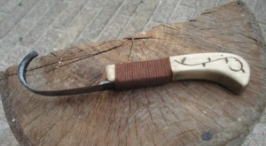 A hand-finished Large Crooked Knife Blade | The Ray Mears & Woodlore ...