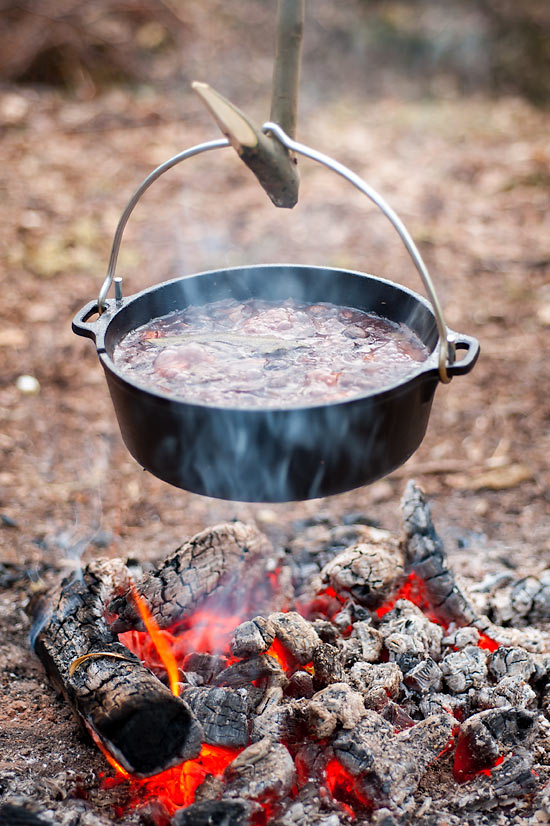 How to Cook Outdoors: Hunter’s Stew | The Ray Mears & Woodlore ...